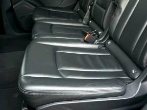 Black Audi Q7 2016 in Riga, with an engine capacity of 3.00 L and mileage of 261 thousand km for 23200 €, photo 28 on AUTOMOTO.COM.LV