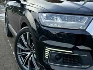Black Audi Q7 2016 in Riga, with an engine capacity of 3.00 L and mileage of 261 thousand km for 23200 €, photo 29 on AUTOMOTO.COM.LV