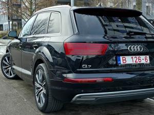 Black Audi Q7 2016 in Riga, with an engine capacity of 3.00 L and mileage of 261 thousand km for 23200 €, photo 30 on AUTOMOTO.COM.LV
