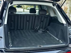 Black Audi Q7 2016 in Riga, with an engine capacity of 3.00 L and mileage of 261 thousand km for 23200 €, photo 31 on AUTOMOTO.COM.LV