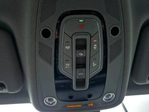 Black Audi Q7 2016 in Riga, with an engine capacity of 3.00 L and mileage of 261 thousand km for 23200 €, photo 52 on AUTOMOTO.COM.LV