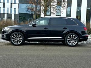 Black Audi Q7 2016 in Riga, with an engine capacity of 3.00 L and mileage of 261 thousand km for 23200 €, photo 54 on AUTOMOTO.COM.LV