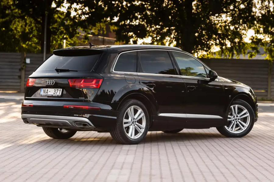 Melns Audi Q7 2016 Jelgava, ar dzinēja tilpumu 3.00 L un nobraukumu 220 tūkst. km par 24300 €, foto 7 vietnē AUTOMOTO.COM.LV