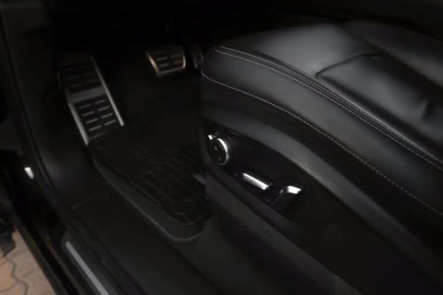 Melns Audi Q7 2016 Jelgava, ar dzinēja tilpumu 3.00 L un nobraukumu 220 tūkst. km par 24300 €, foto 13 vietnē AUTOMOTO.COM.LV