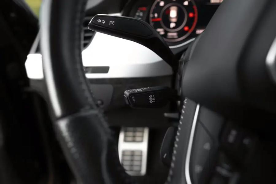 Melns Audi Q7 2016 Jelgava, ar dzinēja tilpumu 3.00 L un nobraukumu 220 tūkst. km par 24300 €, foto 15 vietnē AUTOMOTO.COM.LV