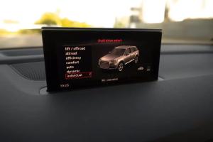 Melns Audi Q7 2016 Jelgava, ar dzinēja tilpumu 3.00 L un nobraukumu 220 tūkst. km par 24300 €, foto 18 vietnē AUTOMOTO.COM.LV