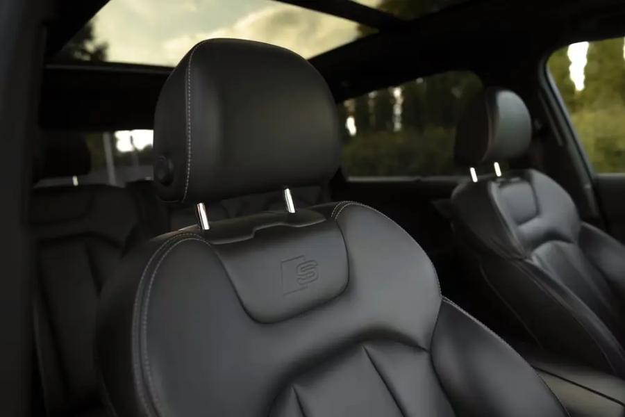 Melns Audi Q7 2016 Jelgava, ar dzinēja tilpumu 3.00 L un nobraukumu 220 tūkst. km par 24300 €, foto 21 vietnē AUTOMOTO.COM.LV