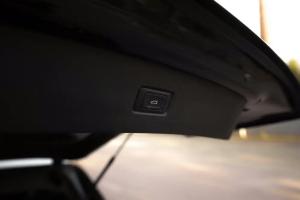 Melns Audi Q7 2016 Jelgava, ar dzinēja tilpumu 3.00 L un nobraukumu 220 tūkst. km par 24300 €, foto 25 vietnē AUTOMOTO.COM.LV