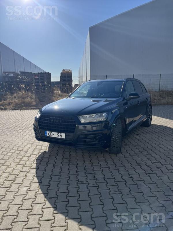 Black Audi Q7 2016 in Balvi, with an engine capacity of 3.00 L and mileage of 300 thousand km for 23000 €, photo 3 on AUTOMOTO.COM.LV