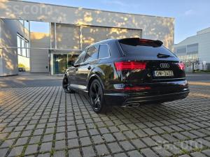 Black Audi Q7 2016 in Liepaja, with an engine capacity of 3.00 L and mileage of 450 thousand km for 17300 €, photo 6 on AUTOMOTO.COM.LV