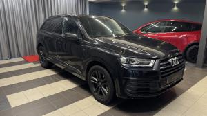 Black Audi Q7 2016 in Riga, with an engine capacity of 3.00 L and mileage of 232 thousand km for 28200 €, photo 3 on AUTOMOTO.COM.LV