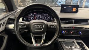 Black Audi Q7 2016 in Riga, with an engine capacity of 3.00 L and mileage of 232 thousand km for 28200 €, photo 11 on AUTOMOTO.COM.LV