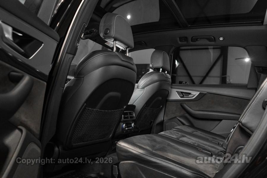 Melns Audi Q7 2016 Rīga, ar dzinēja tilpumu 3.00 L un nobraukumu 238 tūkst. km par 25000 €, foto 13 vietnē AUTOMOTO.COM.LV