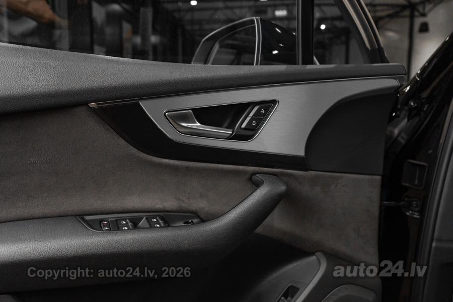 Melns Audi Q7 2016 Rīga, ar dzinēja tilpumu 3.00 L un nobraukumu 238 tūkst. km par 25000 €, foto 16 vietnē AUTOMOTO.COM.LV