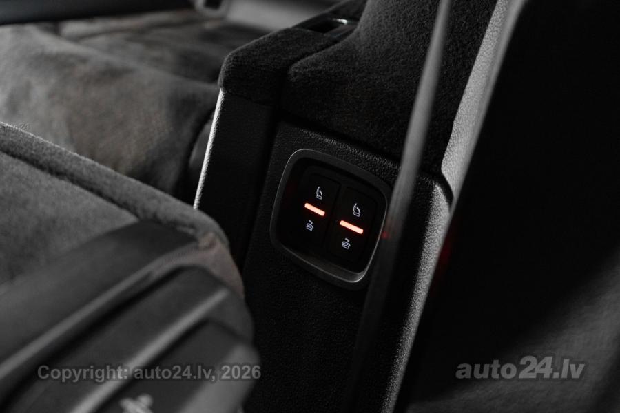 Melns Audi Q7 2016 Rīga, ar dzinēja tilpumu 3.00 L un nobraukumu 238 tūkst. km par 25000 €, foto 29 vietnē AUTOMOTO.COM.LV