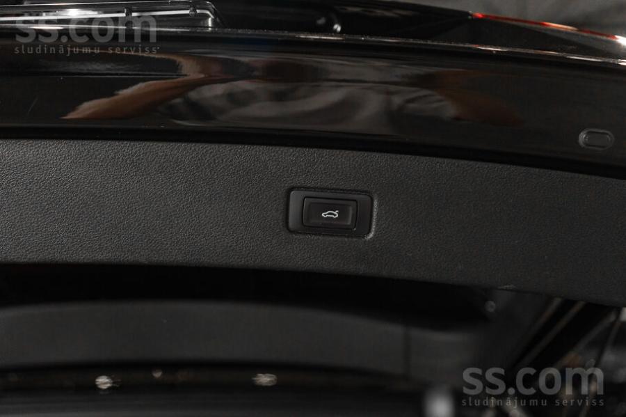 Melns Audi Q7 2016 Rīga, ar dzinēja tilpumu 3.00 L un nobraukumu 238 tūkst. km par 25000 €, foto 33 vietnē AUTOMOTO.COM.LV
