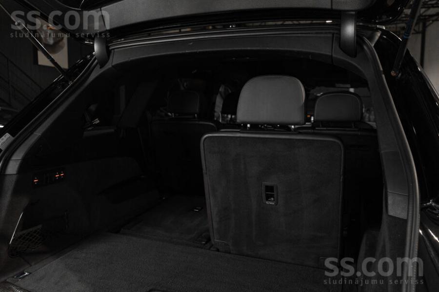 Melns Audi Q7 2016 Rīga, ar dzinēja tilpumu 3.00 L un nobraukumu 238 tūkst. km par 25000 €, foto 35 vietnē AUTOMOTO.COM.LV