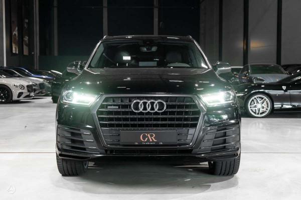 Black Audi Q7 2016 in Riga, with an engine capacity of 2.97 L and mileage of 238 thousand km for 25000 €, photo 2 on AUTOMOTO.COM.LV