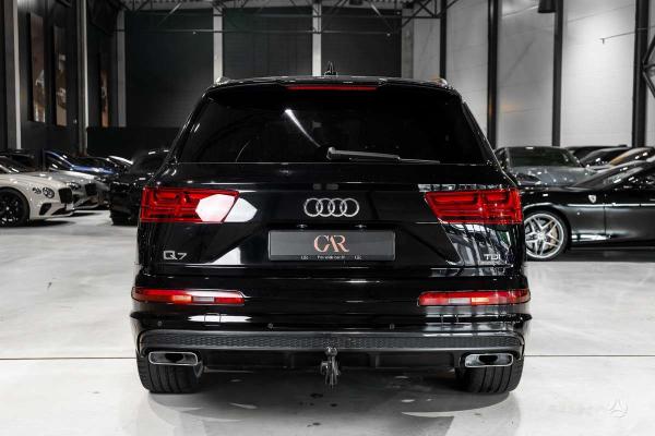 Black Audi Q7 2016 in Riga, with an engine capacity of 2.97 L and mileage of 238 thousand km for 25000 €, photo 5 on AUTOMOTO.COM.LV