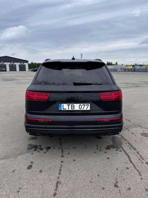 Melns Audi Q7 2016 Panevēža, ar dzinēja tilpumu 2.97 L un nobraukumu 294 tūkst. km par 25000 €, foto 7 vietnē AUTOMOTO.COM.LV