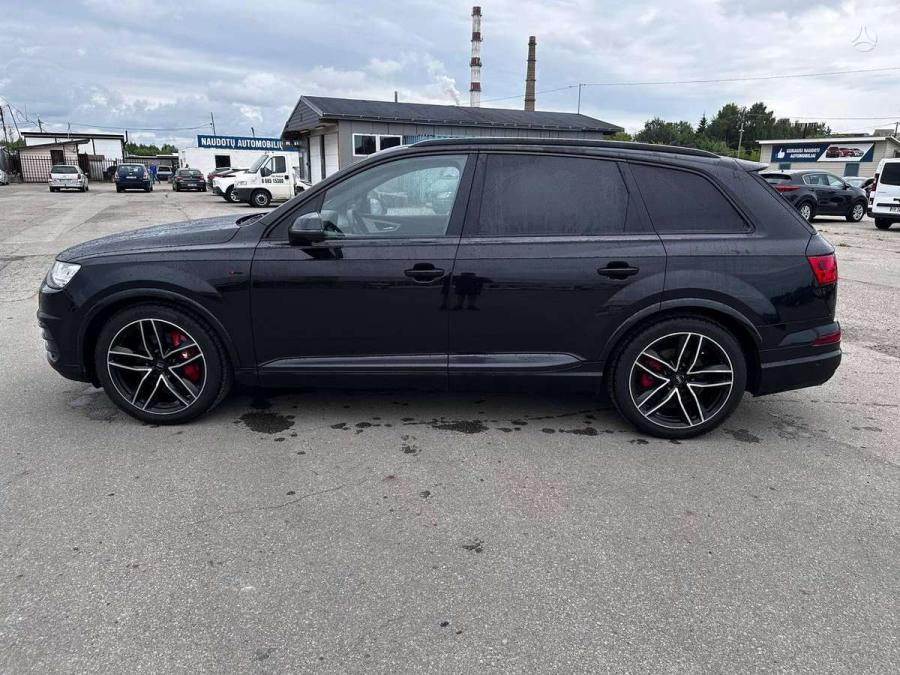 Melns Audi Q7 2016 Panevēža, ar dzinēja tilpumu 2.97 L un nobraukumu 294 tūkst. km par 25000 €, foto 9 vietnē AUTOMOTO.COM.LV