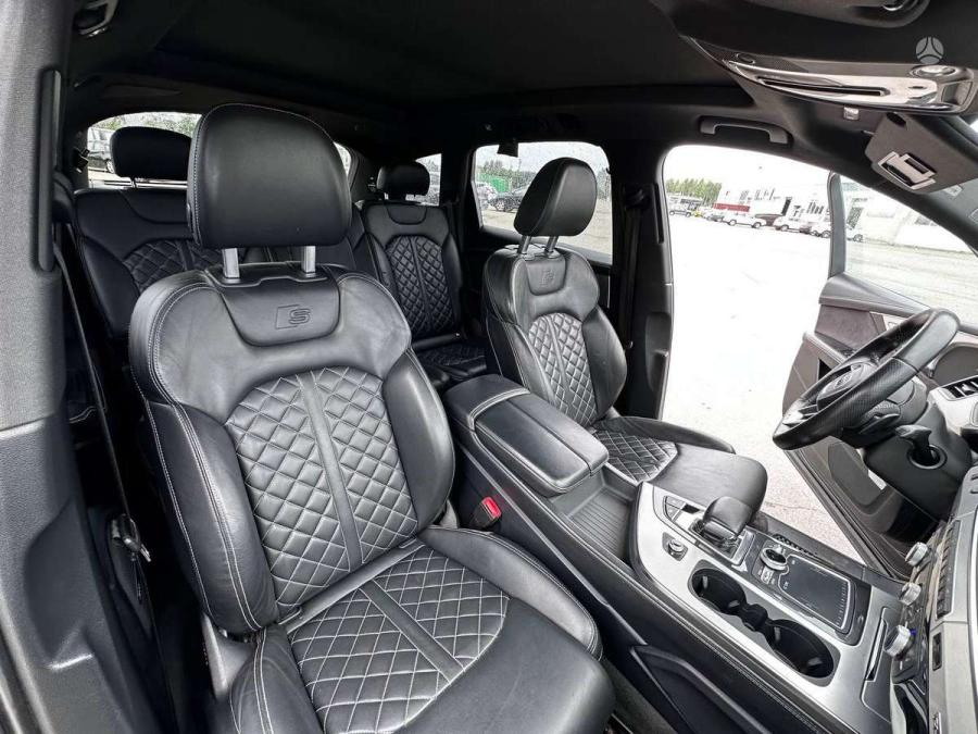 Melns Audi Q7 2016 Panevēža, ar dzinēja tilpumu 2.97 L un nobraukumu 294 tūkst. km par 25000 €, foto 14 vietnē AUTOMOTO.COM.LV