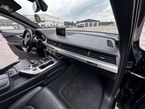 Melns Audi Q7 2016 Panevēža, ar dzinēja tilpumu 2.97 L un nobraukumu 294 tūkst. km par 25000 €, foto 15 vietnē AUTOMOTO.COM.LV