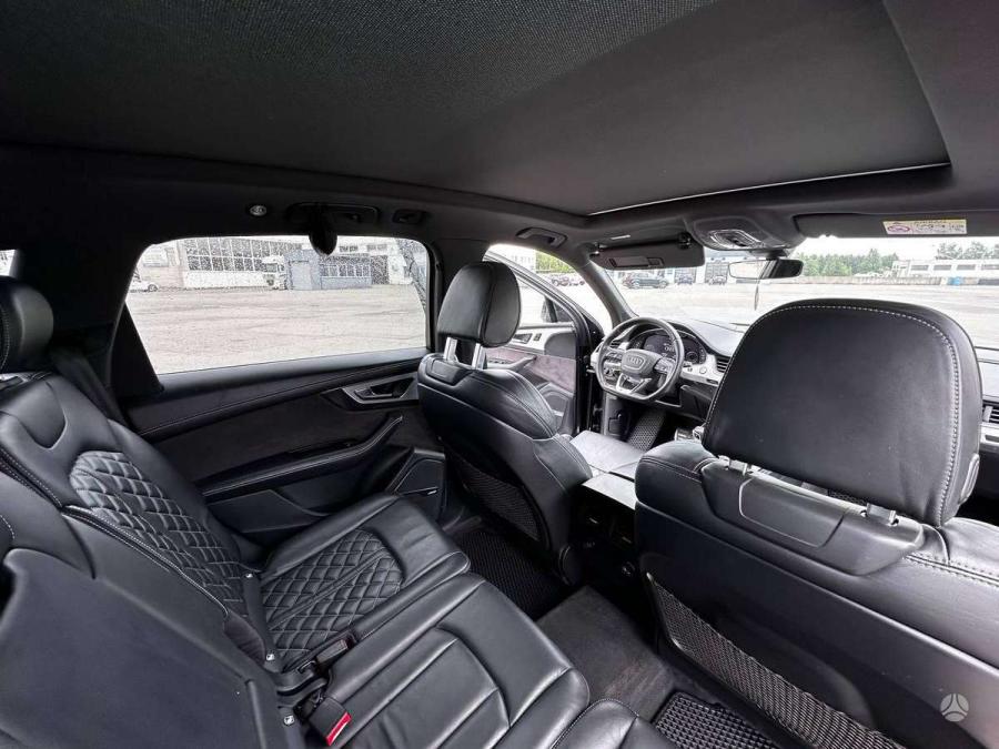 Melns Audi Q7 2016 Panevēža, ar dzinēja tilpumu 2.97 L un nobraukumu 294 tūkst. km par 25000 €, foto 17 vietnē AUTOMOTO.COM.LV