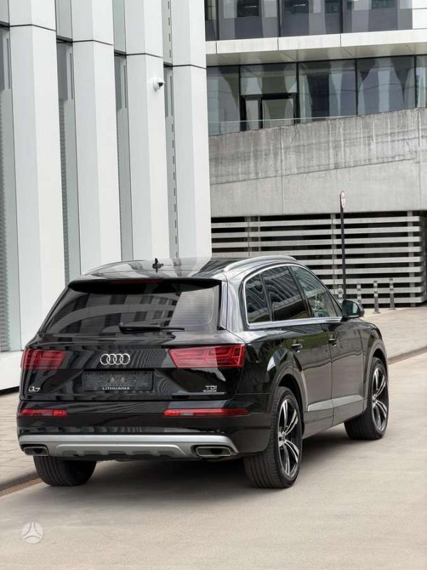 Melns Audi Q7 2016 Viļņa, ar dzinēja tilpumu 3.00 L un nobraukumu 325 tūkst. km par 18650 €, foto 8 vietnē AUTOMOTO.COM.LV