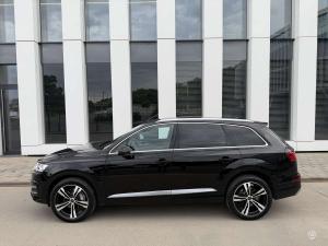 Black Audi Q7 2016 in Vilnius, with an engine capacity of 3.00 L and mileage of 325 thousand km for 18290 €, photo 12 on AUTOMOTO.COM.LV