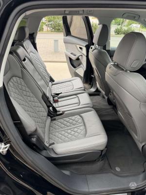 Black Audi Q7 2016 in Vilnius, with an engine capacity of 3.00 L and mileage of 325 thousand km for 18290 €, photo 25 on AUTOMOTO.COM.LV