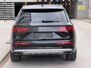 Black Audi Q7 2016 in Vilnius, with an engine capacity of 3.00 L and mileage of 325 thousand km for 18290 €, photo 33 on AUTOMOTO.COM.LV