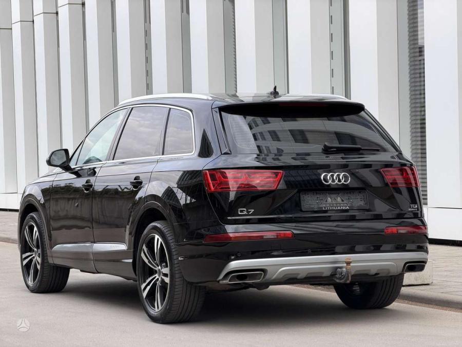 Black Audi Q7 2016 in Vilnius, with an engine capacity of 3.00 L and mileage of 325 thousand km for 18290 €, photo 36 on AUTOMOTO.COM.LV