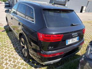 Melns Audi Q7 2016 Panevēža, ar dzinēja tilpumu 2.97 L un nobraukumu 230 tūkst. km par 13700 €, foto 6 vietnē AUTOMOTO.COM.LV
