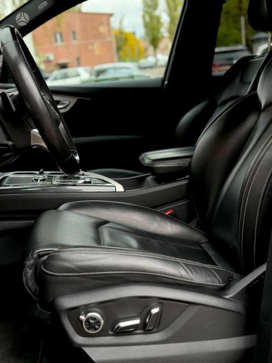 Melns Audi Q7 2016 Klaipėda, ar dzinēja tilpumu 2.97 L un nobraukumu 342 tūkst. km par 18400 €, foto 28 vietnē AUTOMOTO.COM.LV