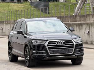 Black Audi Q7 2016 in Vilnius, with an engine capacity of 3.00 L and mileage of 325 thousand km for 18500 €, photo 3 on AUTOMOTO.COM.LV