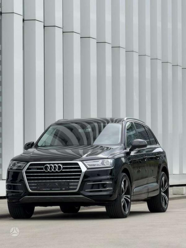 Black Audi Q7 2016 in Vilnius, with an engine capacity of 3.00 L and mileage of 325 thousand km for 18500 €, photo 3 on AUTOMOTO.COM.LV
