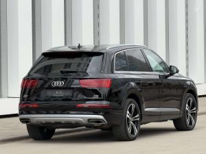 Black Audi Q7 2016 in Vilnius, with an engine capacity of 3.00 L and mileage of 325 thousand km for 18500 €, photo 19 on AUTOMOTO.COM.LV