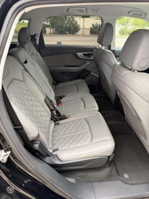 Black Audi Q7 2016 in Vilnius, with an engine capacity of 3.00 L and mileage of 325 thousand km for 18500 €, photo 24 on AUTOMOTO.COM.LV
