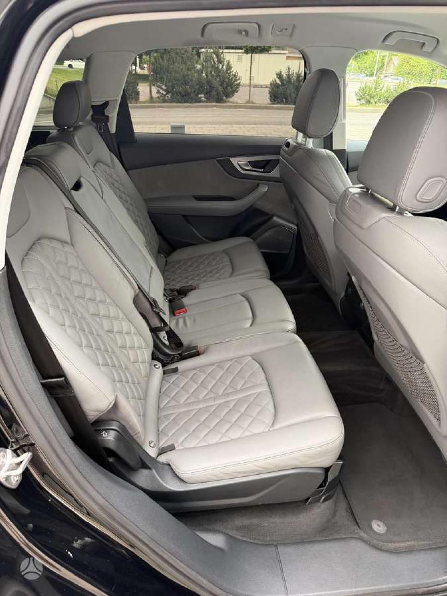 Black Audi Q7 2016 in Vilnius, with an engine capacity of 3.00 L and mileage of 325 thousand km for 18500 €, photo 24 on AUTOMOTO.COM.LV