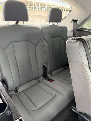 Black Audi Q7 2016 in Vilnius, with an engine capacity of 3.00 L and mileage of 325 thousand km for 18500 €, photo 28 on AUTOMOTO.COM.LV