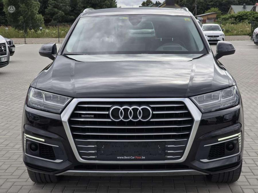 Black Audi Q7 2016 in Taurage, with an engine capacity of 3.00 L and mileage of 270 thousand km for 22220 €, photo 3 on AUTOMOTO.COM.LV