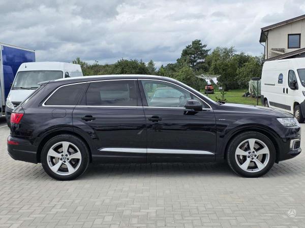 Black Audi Q7 2016 in Taurage, with an engine capacity of 3.00 L and mileage of 270 thousand km for 22220 €, photo 7 on AUTOMOTO.COM.LV