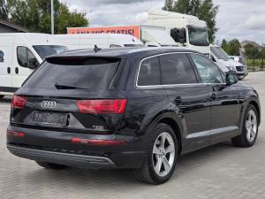 Black Audi Q7 2016 in Taurage, with an engine capacity of 3.00 L and mileage of 270 thousand km for 22220 €, photo 9 on AUTOMOTO.COM.LV