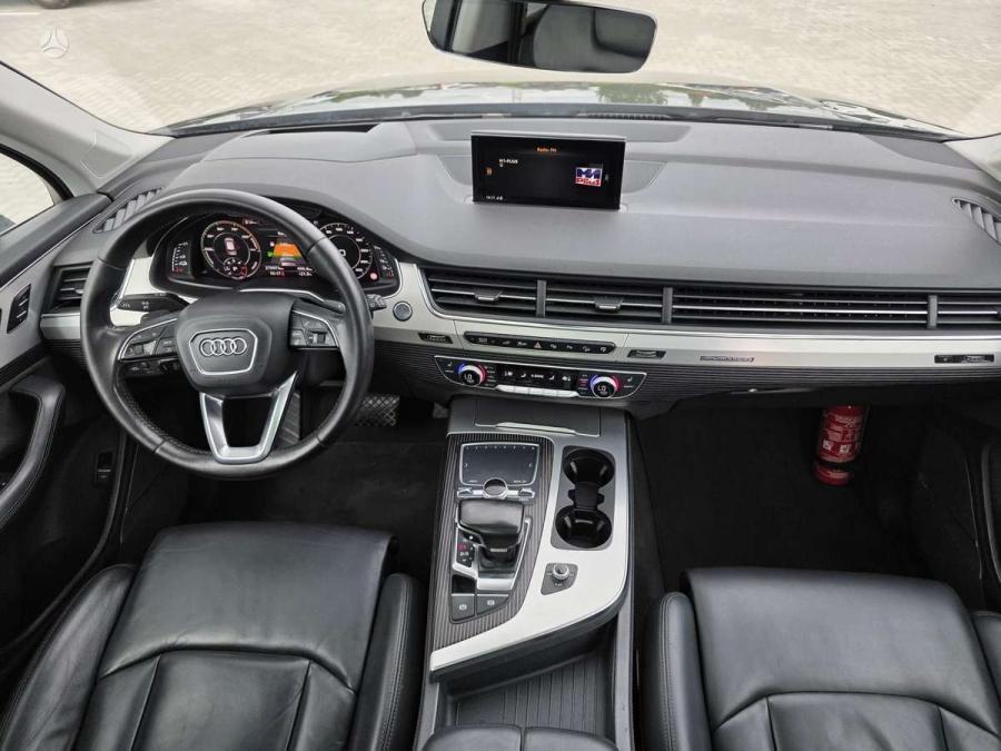 Black Audi Q7 2016 in Taurage, with an engine capacity of 3.00 L and mileage of 270 thousand km for 22220 €, photo 19 on AUTOMOTO.COM.LV