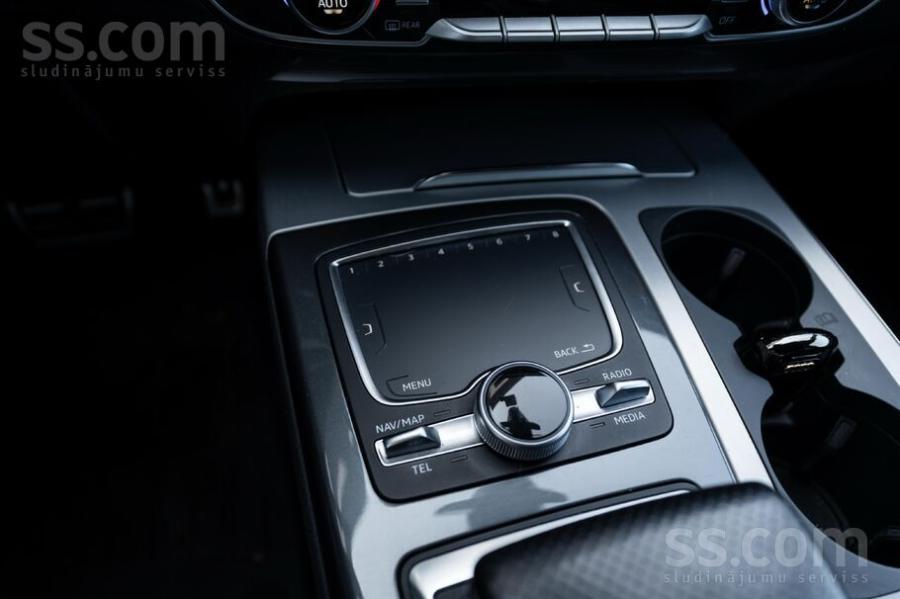 Melns Audi Q7 2016 Rīga, ar dzinēja tilpumu 3.00 L un nobraukumu 290 tūkst. km par 22490 €, foto 27 vietnē AUTOMOTO.COM.LV