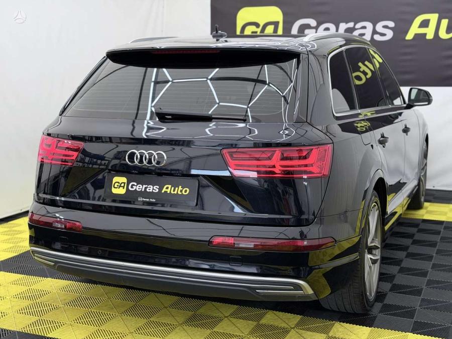 Melns Audi Q7 2016 Viļņa, ar dzinēja tilpumu 3.00 L un nobraukumu 302 tūkst. km par 18990 €, foto 5 vietnē AUTOMOTO.COM.LV