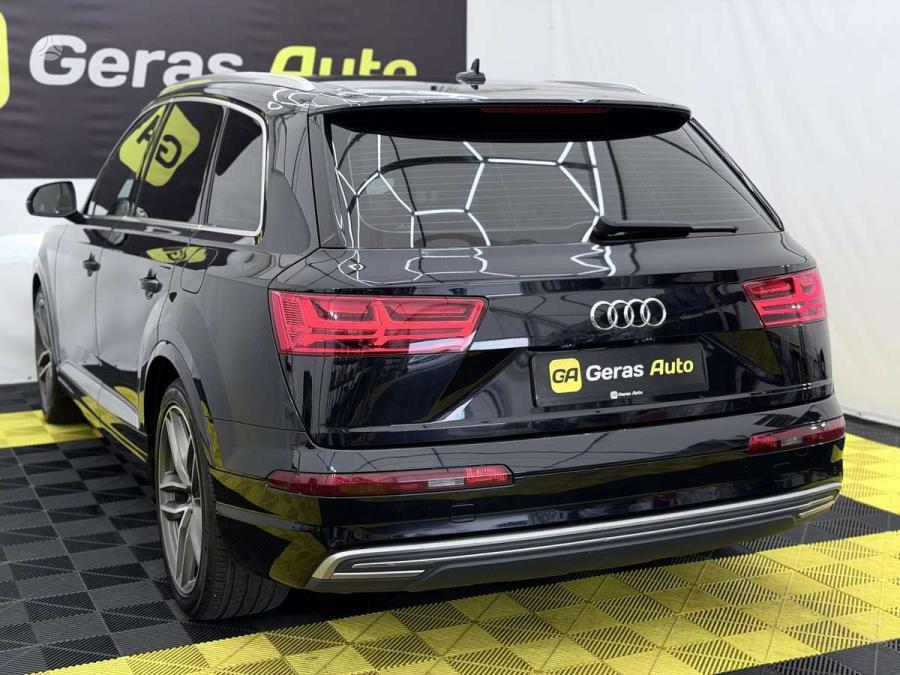 Melns Audi Q7 2016 Viļņa, ar dzinēja tilpumu 3.00 L un nobraukumu 302 tūkst. km par 18990 €, foto 7 vietnē AUTOMOTO.COM.LV