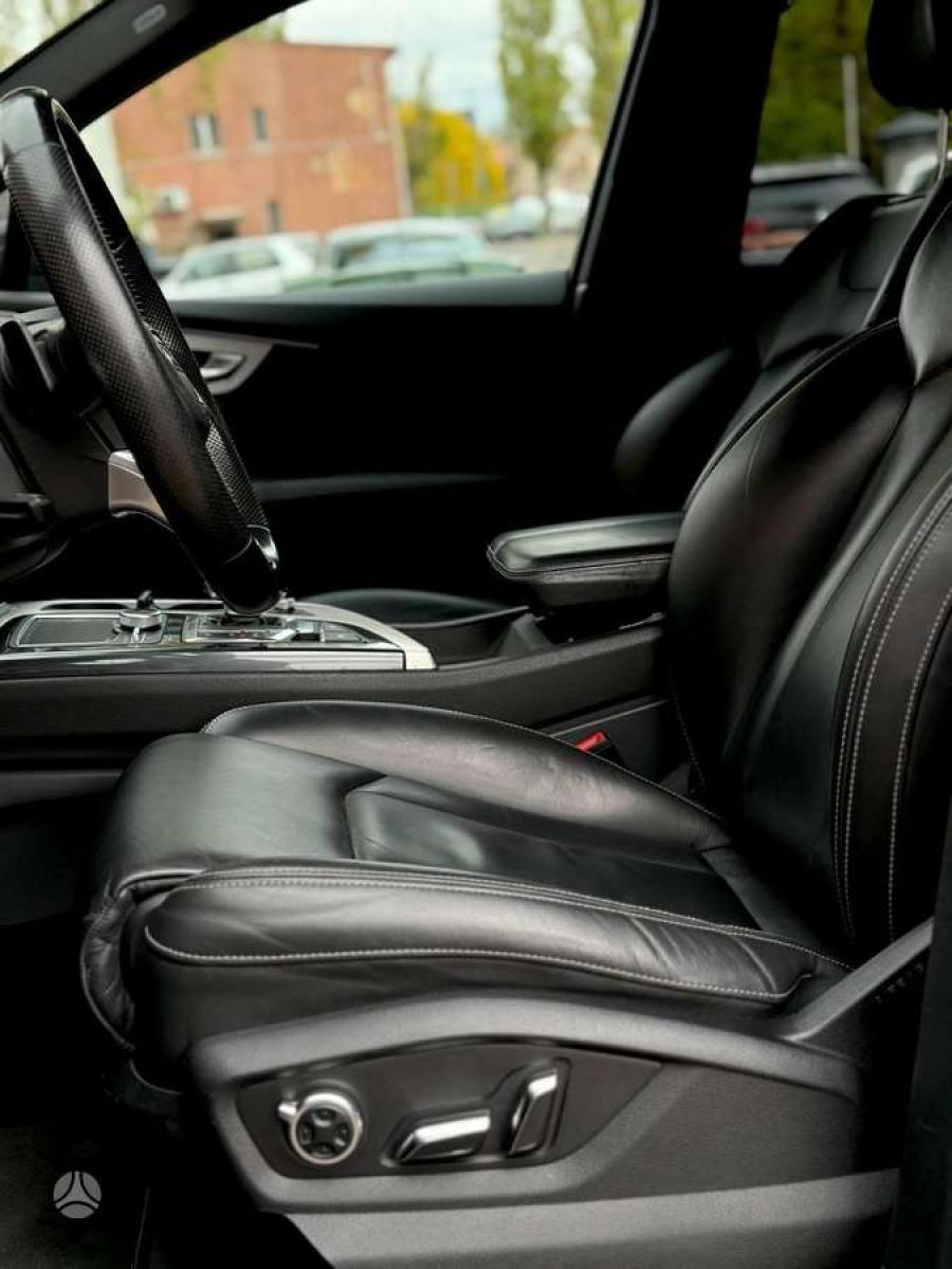 Black Audi Q7 2016 in Klaipeda, with an engine capacity of 2.97 L and mileage of 342 thousand km for 18500 €, photo 28 on AUTOMOTO.COM.LV