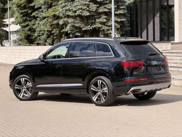 Черный Ауди Ку 7 2016 в Вильнюс, объемом двигателя 3.00 л и пробегом 326 тыс. км за 17990 €, фото 4 на AUTOMOTO.COM.LV